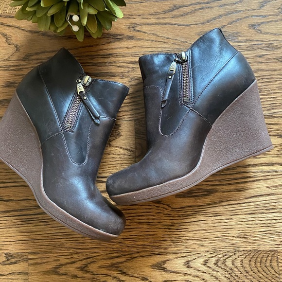 UGG | Shoes | Ugg Wedge Bootie Super Cute | Poshmark